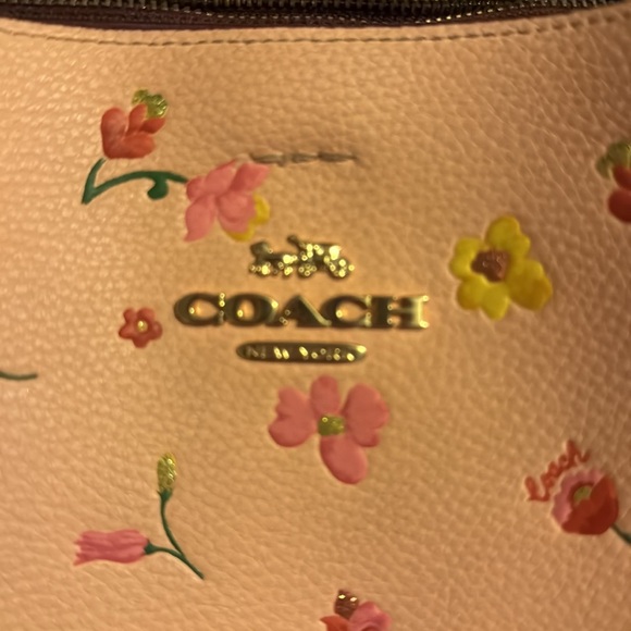 Coach | Bags | Pink Flowered Coach Crossbody Bucket Purse | Poshmark